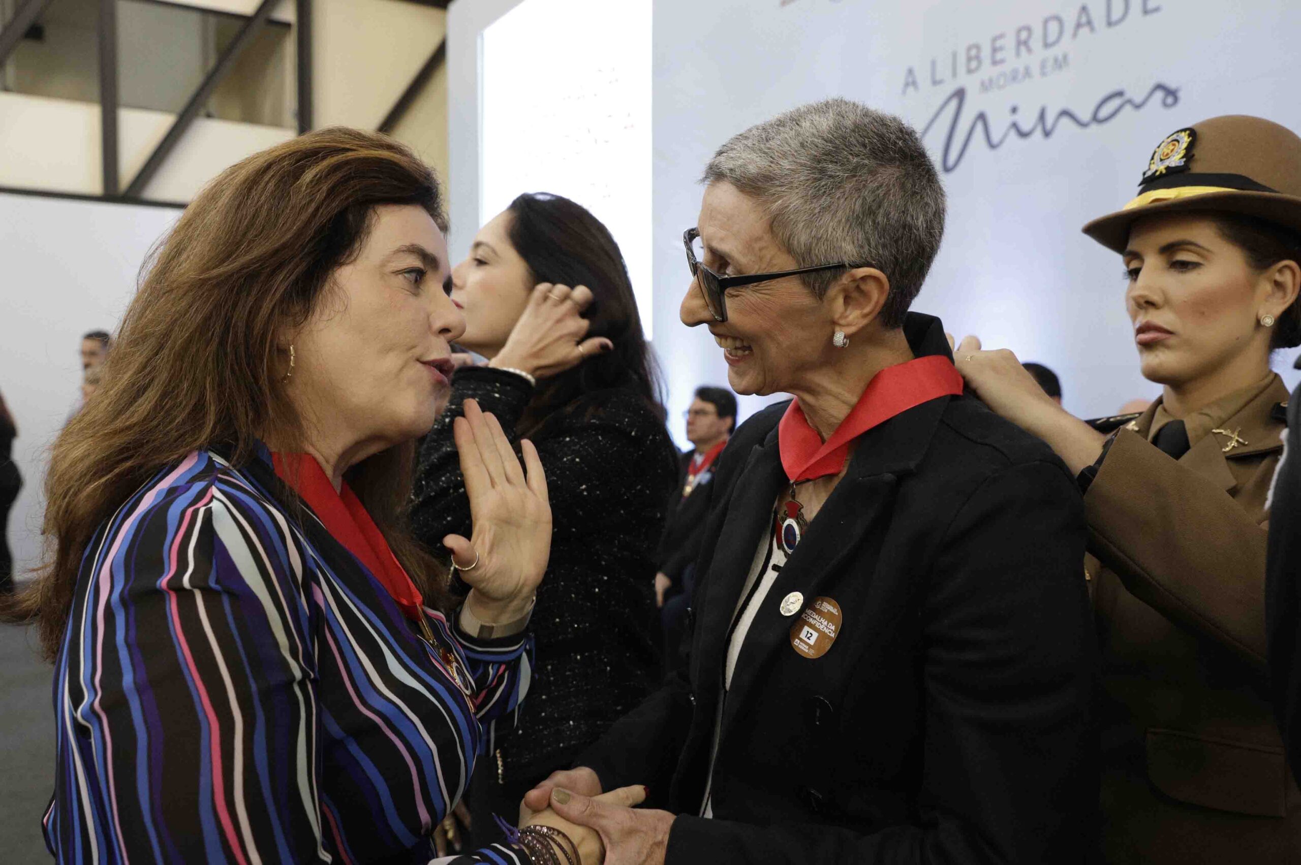 Alamanda Kfoury e Frederico Garcia receberam a Medalha da Inconfidência ...